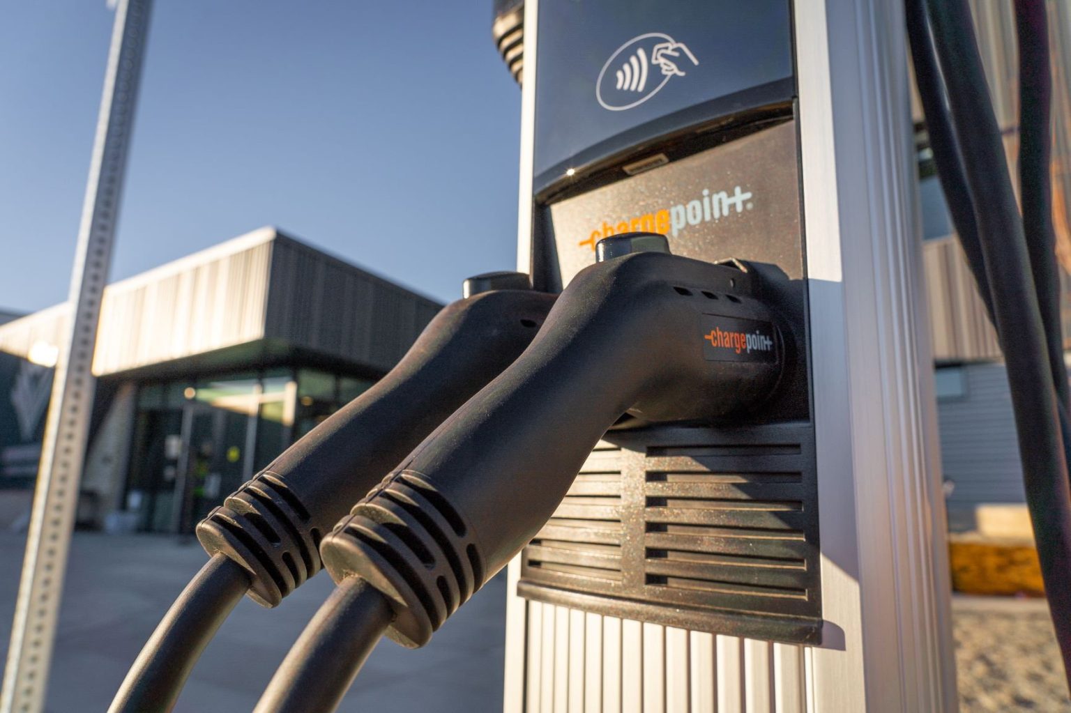Commercial Electric Vehicle Charging Station – Carlton Electric